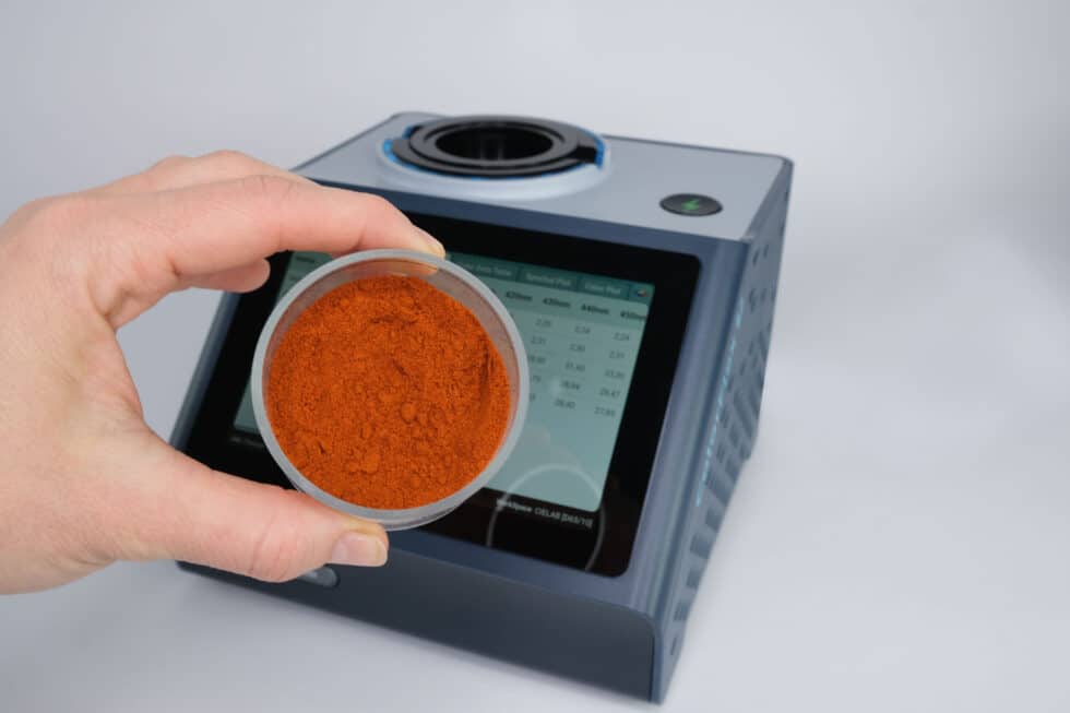 Color measurement of spices